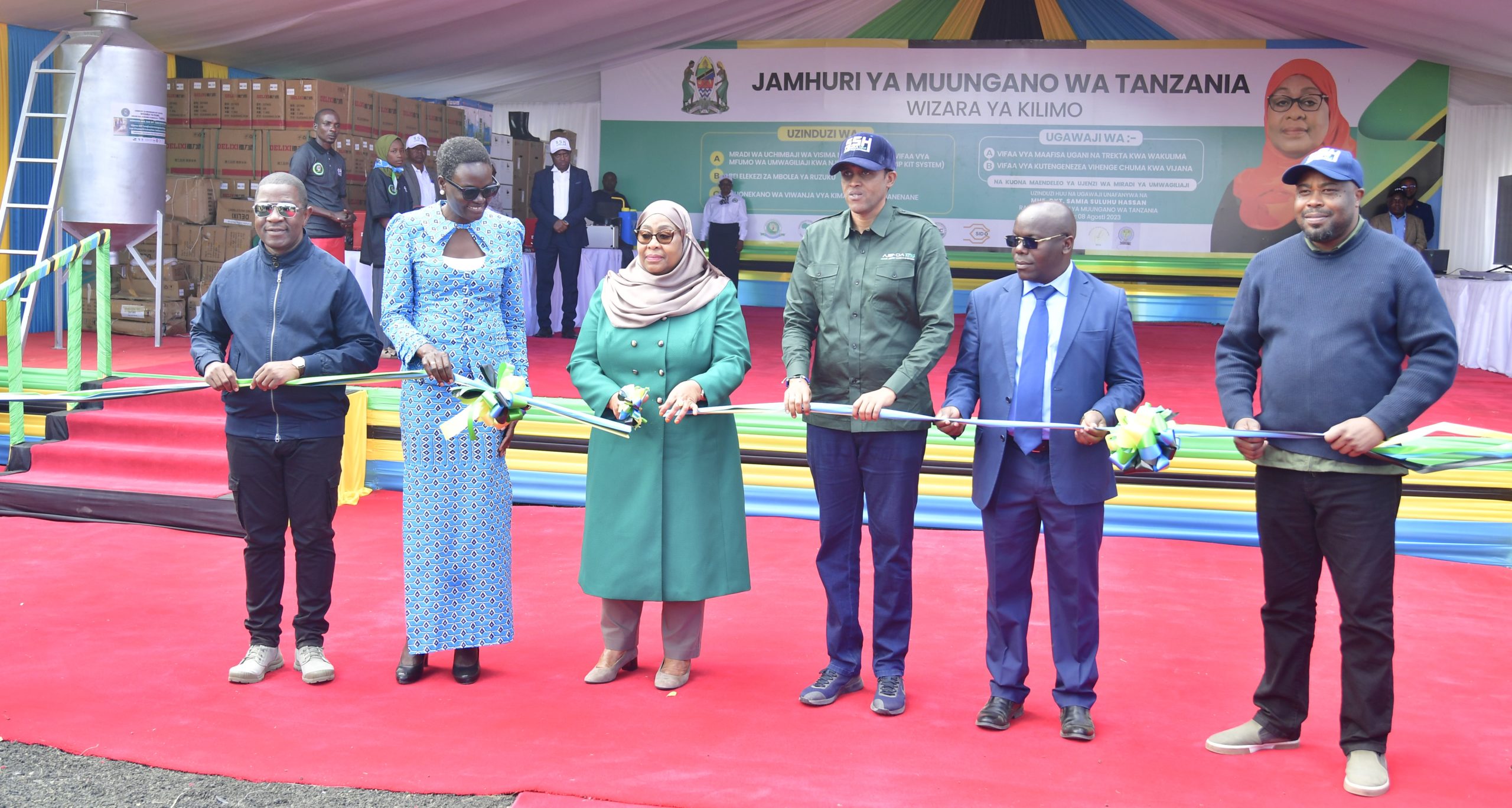 RAIS SAMIA ASHIRIKI KILELE CHA SHEREHE ZA NANENANE - MwanaHabari Digital RAIS SAMIA ASHIRIKI KILELE CHA SHEREHE ZA NANENANE - MwanaHabari Digital